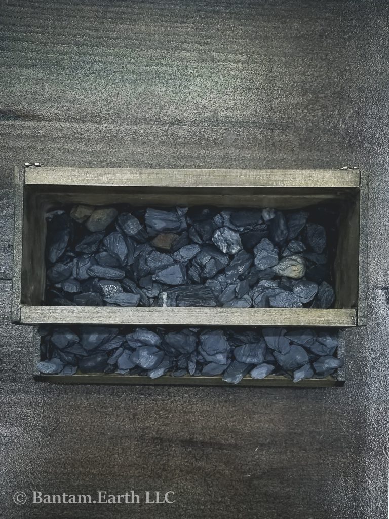 DIY Mini Indoor Planter Box With Built In Drainage Tray - Bantam.Earth